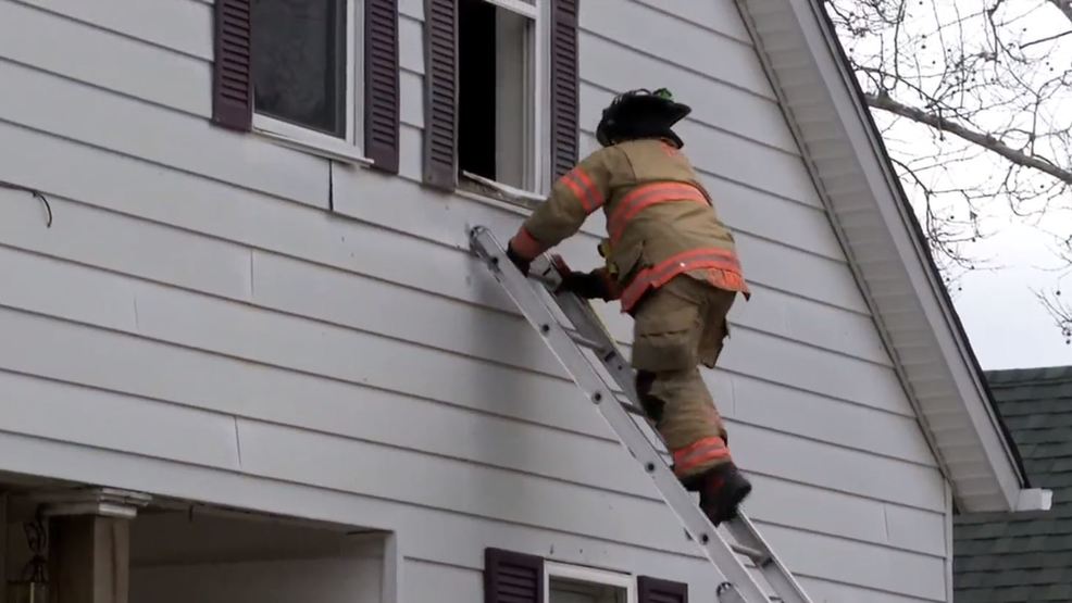 Volunteer firefighters open doors as they seek new recruits | WHAM