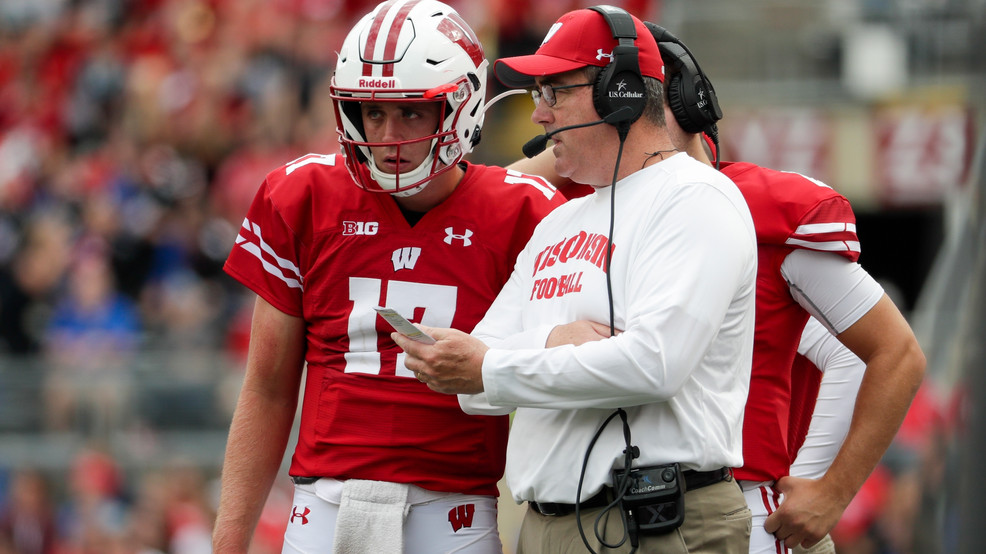 Badgers ranked 12th ahead of season that won't be played in fall | WLUK