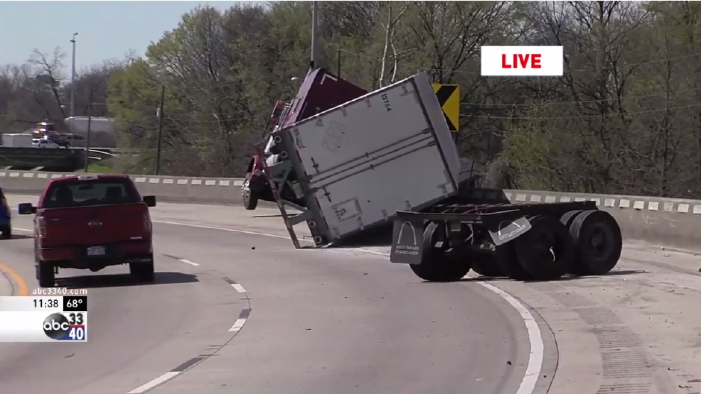 Tractor-trailer accident causing delays on I-20 at I-20/59 interchange ...