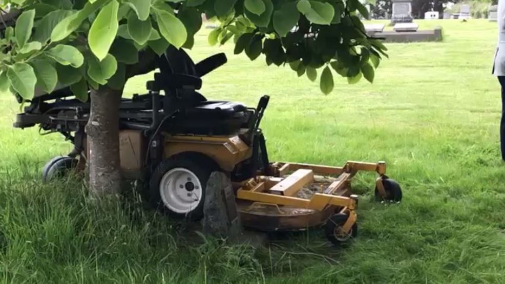 Arcata police: Man sustains major injuries in lawn mower accident at ...