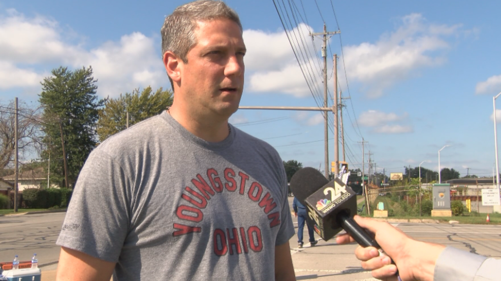 GM Strike Day 2: Ohio Representative Tim Ryan visits Toledo GM workers ...